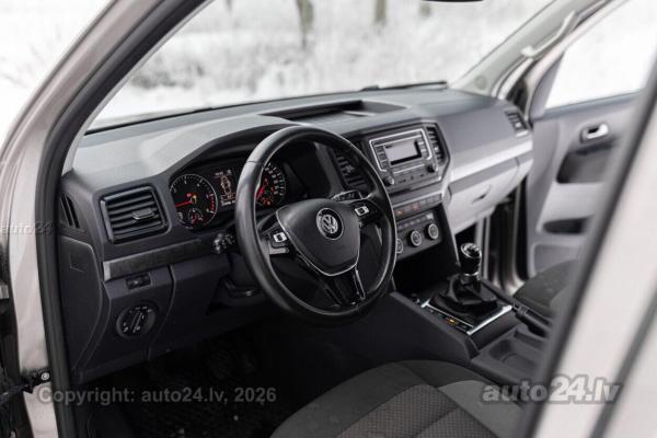 Smilšu krāsa Volkswagen Amarok 2017 Tallina, ar dzinēja tilpumu 3.00 L un nobraukumu 319 tūkst. km par 12490 €, foto 7 vietnē AUTOMOTO.COM.LV