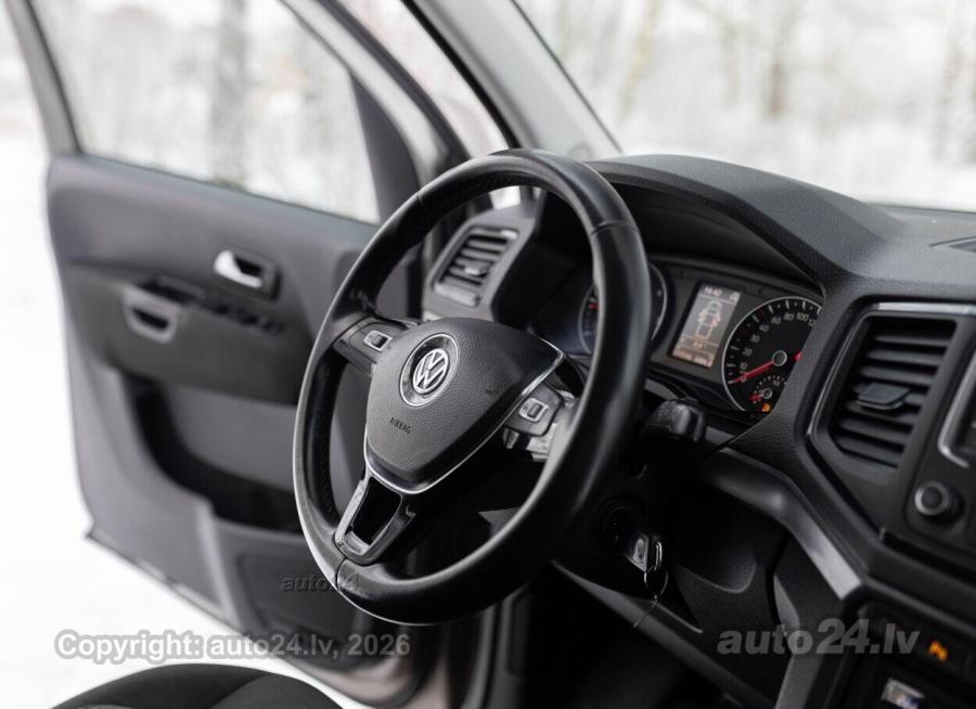Beige Volkswagen Amarok 2017 in Tallinn, with an engine capacity of 3.00 L and mileage of 319 thousand km for 12490 €, photo 9 on AUTOMOTO.COM.LV