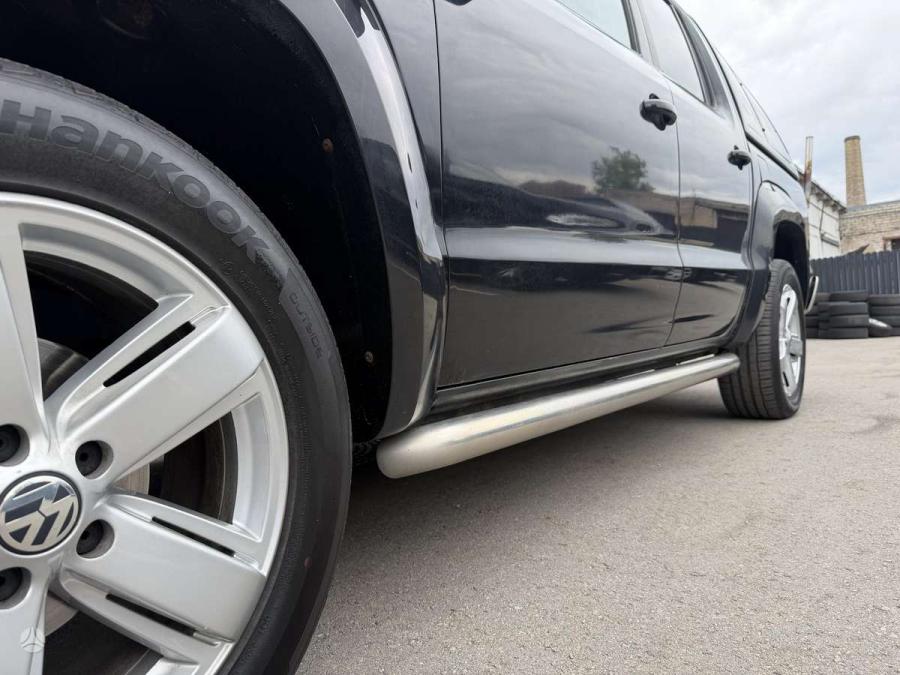 Melns Volkswagen Amarok 2010 Šauļi, ar dzinēja tilpumu 2.00 L un nobraukumu 250 tūkst. km par 7800 €, foto 5 vietnē AUTOMOTO.COM.LV