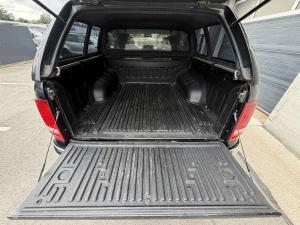 Melns Volkswagen Amarok 2010 Šauļi, ar dzinēja tilpumu 2.00 L un nobraukumu 250 tūkst. km par 7800 €, foto 8 vietnē AUTOMOTO.COM.LV