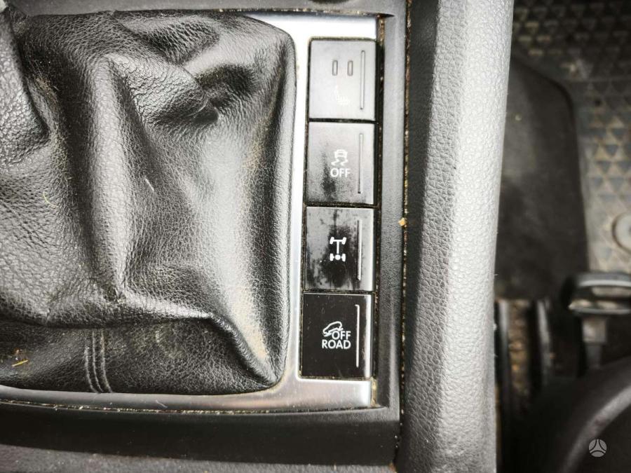 Melns Volkswagen Amarok 2011 Kauņa, ar dzinēja tilpumu 2.00 L un nobraukumu 455 tūkst. km par 5999 €, foto 5 vietnē AUTOMOTO.COM.LV