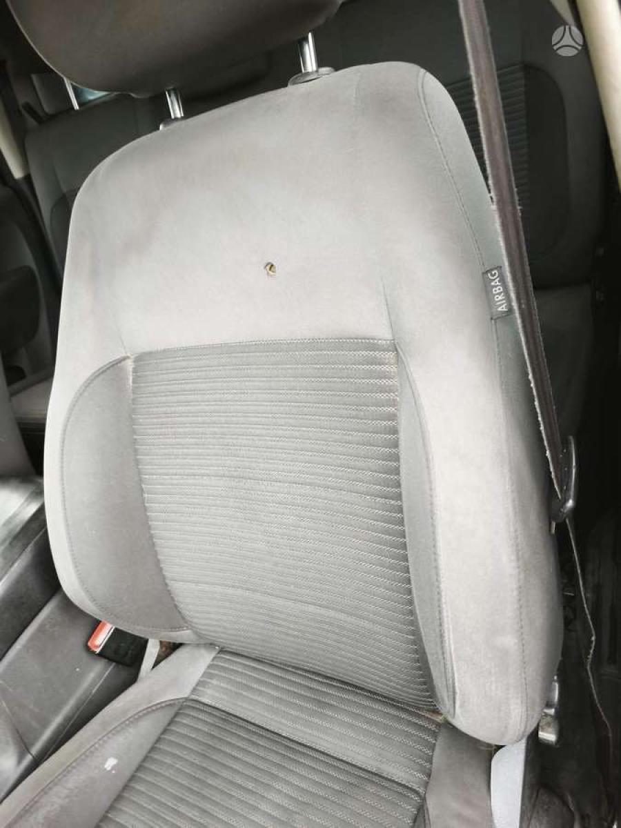 Melns Volkswagen Amarok 2011 Kauņa, ar dzinēja tilpumu 2.00 L un nobraukumu 455 tūkst. km par 5999 €, foto 12 vietnē AUTOMOTO.COM.LV