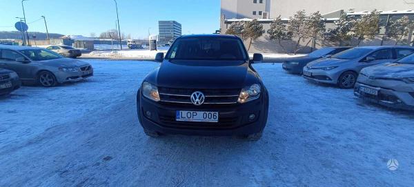 Black Volkswagen Amarok 2012 in Kaunas, with an engine capacity of 1.97 L and mileage of 262 thousand km for 12000 €, photo 3 on AUTOMOTO.COM.LV