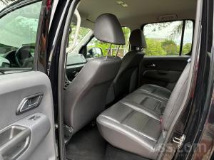 Black Volkswagen Amarok 2012 in Saldus, with an engine capacity of 2.00 L and mileage of 212 thousand km for 11450 €, photo 15 on AUTOMOTO.COM.LV