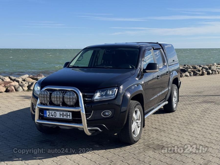 Black Volkswagen Amarok 2015 in Tallinn, with an engine capacity of 2.00 L and mileage of 314 thousand km for 14500 €, photo 1 on AUTOMOTO.COM.LV