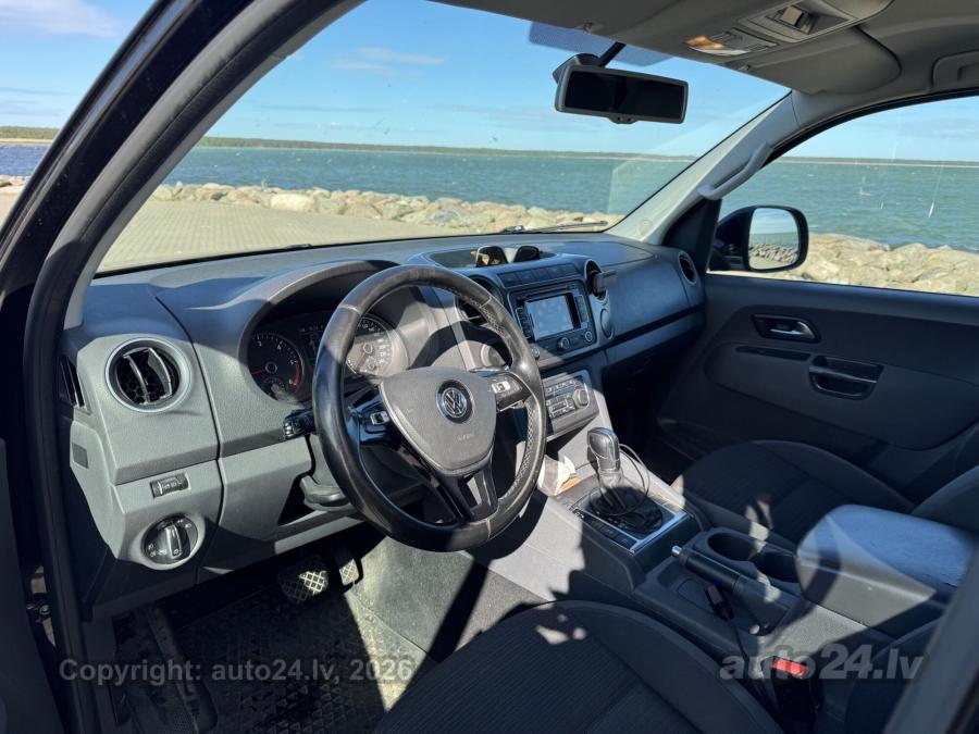 Black Volkswagen Amarok 2015 in Tallinn, with an engine capacity of 2.00 L and mileage of 314 thousand km for 14500 €, photo 9 on AUTOMOTO.COM.LV