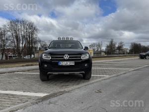 Melns Volkswagen Amarok 2015 Cēsis, ar dzinēja tilpumu 2.00 L un nobraukumu 259 tūkst. km par 16800 €, foto 3 vietnē AUTOMOTO.COM.LV
