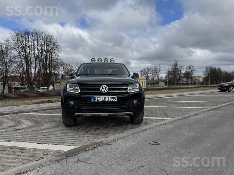 Melns Volkswagen Amarok 2015 Cēsis, ar dzinēja tilpumu 2.00 L un nobraukumu 259 tūkst. km par 16800 €, foto 3 vietnē AUTOMOTO.COM.LV