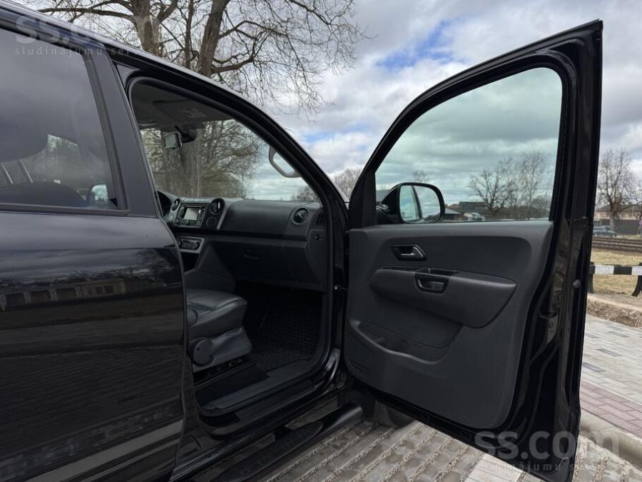 Melns Volkswagen Amarok 2015 Cēsis, ar dzinēja tilpumu 2.00 L un nobraukumu 259 tūkst. km par 16800 €, foto 26 vietnē AUTOMOTO.COM.LV