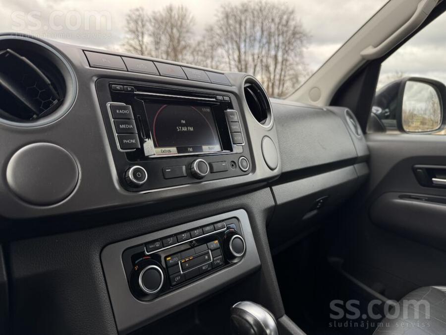 Melns Volkswagen Amarok 2015 Cēsis, ar dzinēja tilpumu 2.00 L un nobraukumu 259 tūkst. km par 16800 €, foto 33 vietnē AUTOMOTO.COM.LV