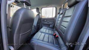 Black Volkswagen Amarok 2016 in Tallinn, with an engine capacity of 3.00 L and mileage of 135 thousand km for 21990 €, photo 11 on AUTOMOTO.COM.LV