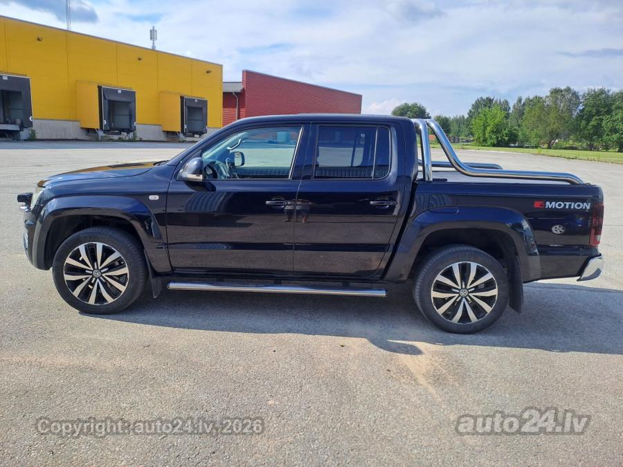 Black Volkswagen Amarok 2016 in Tallinn, with an engine capacity of 3.00 L and mileage of 256 thousand km for 20000 €, photo 8 on AUTOMOTO.COM.LV