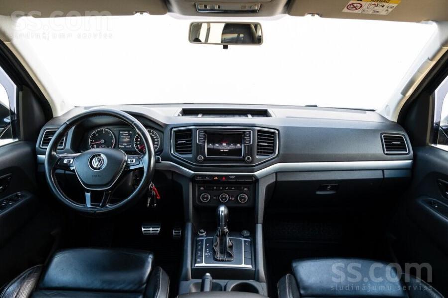 Black Volkswagen Amarok 2016 in Riga, with an engine capacity of 3.00 L and mileage of 273 thousand km for 19550 €, photo 8 on AUTOMOTO.COM.LV