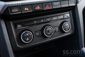 Black Volkswagen Amarok 2016 in Riga, with an engine capacity of 3.00 L and mileage of 273 thousand km for 19550 €, photo 16 on AUTOMOTO.COM.LV