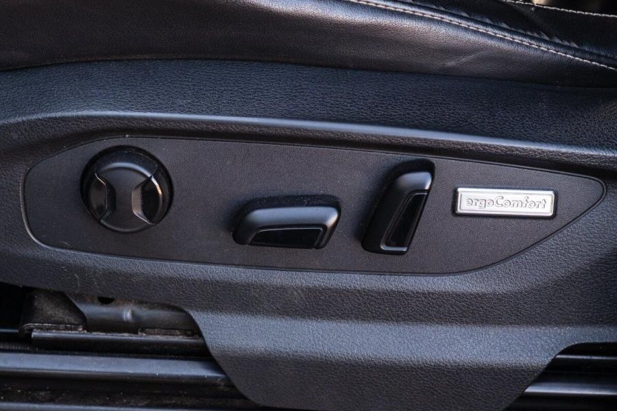 Melns Volkswagen Amarok 2016 Rīga, ar dzinēja tilpumu 3.00 L un nobraukumu 273 tūkst. km par 19550 €, foto 11 vietnē AUTOMOTO.COM.LV