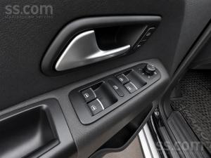Melns Volkswagen Amarok 2016 Rīga, ar dzinēja tilpumu 3.00 L un nobraukumu 216 tūkst. km par 17900 €, foto 20 vietnē AUTOMOTO.COM.LV