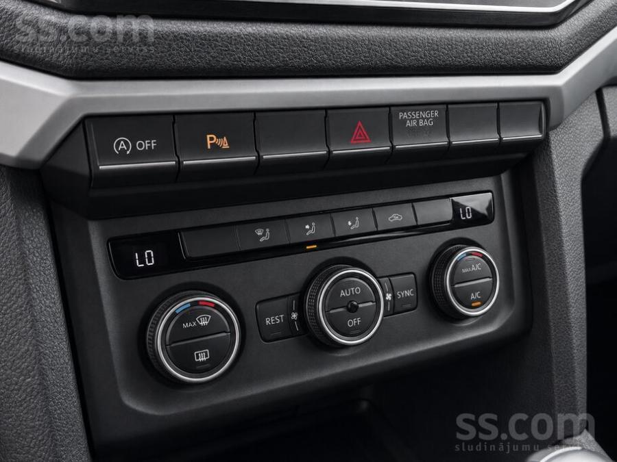 Melns Volkswagen Amarok 2016 Rīga, ar dzinēja tilpumu 3.00 L un nobraukumu 216 tūkst. km par 17900 €, foto 23 vietnē AUTOMOTO.COM.LV