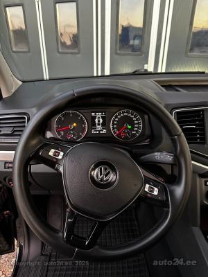 Melns Volkswagen Amarok 2017 Valga, ar dzinēja tilpumu 3.00 L un nobraukumu 210 tūkst. km par 16990 €, foto 27 vietnē AUTOMOTO.COM.LV