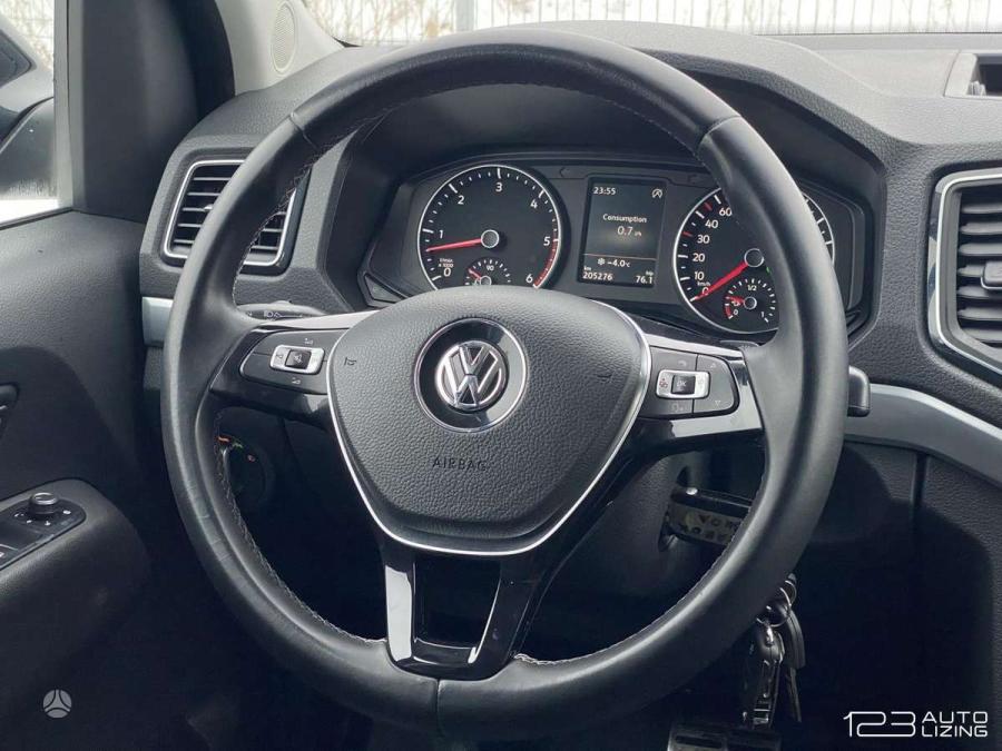 Melns Volkswagen Amarok 2017 Tauragė, ar dzinēja tilpumu 3.00 L un nobraukumu 205 tūkst. km par 18500 €, foto 13 vietnē AUTOMOTO.COM.LV