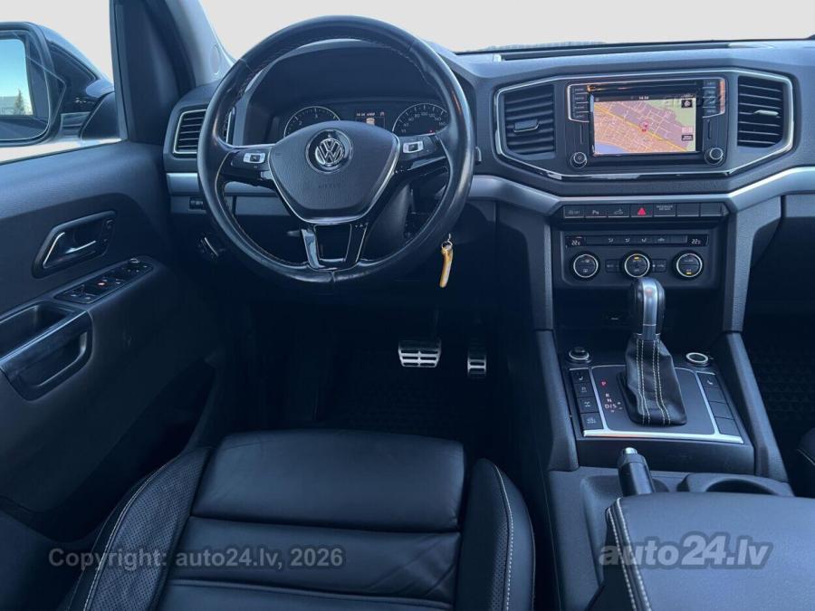 Black Volkswagen Amarok 2018 in Parnu, with an engine capacity of 3.00 L and mileage of 173 thousand km for 24900 €, photo 6 on AUTOMOTO.COM.LV