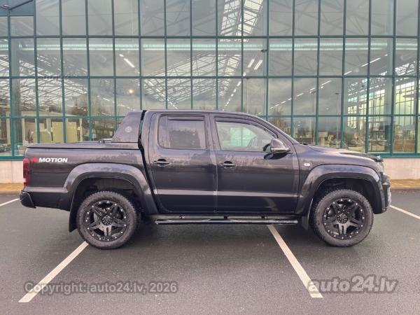 Black Volkswagen Amarok 2020 in Tallinn, with an engine capacity of 3.00 L and mileage of 82 thousand km for 29900 €, photo 8 on AUTOMOTO.COM.LV