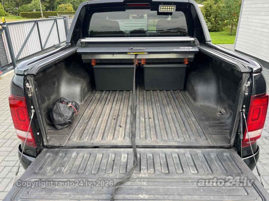 Black Volkswagen Amarok 2020 in Tallinn, with an engine capacity of 3.00 L and mileage of 83 thousand km for 34900 €, photo 13 on AUTOMOTO.COM.LV
