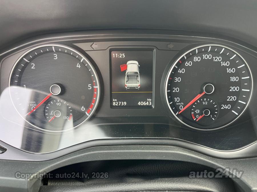 Black Volkswagen Amarok 2020 in Tallinn, with an engine capacity of 3.00 L and mileage of 83 thousand km for 34900 €, photo 16 on AUTOMOTO.COM.LV