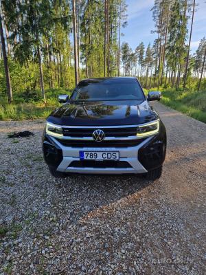 Melns Volkswagen Amarok 2023 Tallina, ar dzinēja tilpumu 0.00 L un nobraukumu 19 tūkst. km par 51800 €, foto 3 vietnē AUTOMOTO.COM.LV