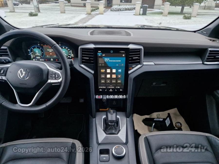 Melns Volkswagen Amarok 2023 Tallina, ar dzinēja tilpumu 0.00 L un nobraukumu 19 tūkst. km par 51800 €, foto 9 vietnē AUTOMOTO.COM.LV