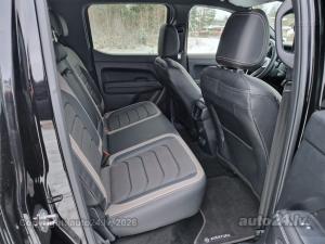 Melns Volkswagen Amarok 2023 Tallina, ar dzinēja tilpumu 0.00 L un nobraukumu 19 tūkst. km par 51800 €, foto 10 vietnē AUTOMOTO.COM.LV