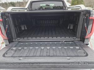 Melns Volkswagen Amarok 2023 Tallina, ar dzinēja tilpumu 0.00 L un nobraukumu 19 tūkst. km par 51800 €, foto 11 vietnē AUTOMOTO.COM.LV