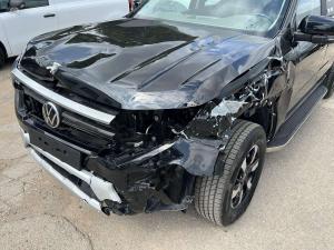 Black Volkswagen Amarok 2024 in Kaunas, with an engine capacity of 2.99 L and mileage of 76 thousand km for 19900 €, photo 9 on AUTOMOTO.COM.LV