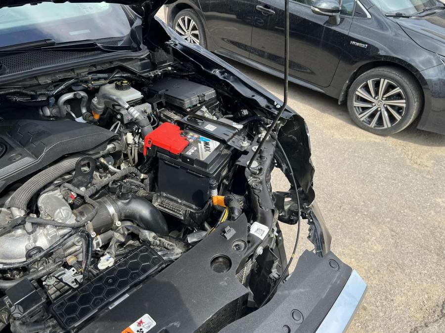 Black Volkswagen Amarok 2024 in Kaunas, with an engine capacity of 2.99 L and mileage of 76 thousand km for 19900 €, photo 13 on AUTOMOTO.COM.LV