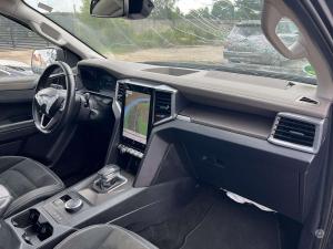 Black Volkswagen Amarok 2024 in Kaunas, with an engine capacity of 2.99 L and mileage of 76 thousand km for 19900 €, photo 18 on AUTOMOTO.COM.LV