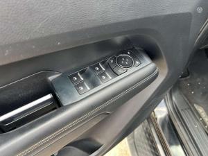 Black Volkswagen Amarok 2024 in Kaunas, with an engine capacity of 2.99 L and mileage of 76 thousand km for 19900 €, photo 40 on AUTOMOTO.COM.LV
