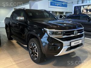 Black Volkswagen Amarok 2026 in Valmiera, with an engine capacity of 3.00 L and mileage of 12 thousand km for 54550 €, photo 2 on AUTOMOTO.COM.LV