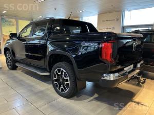 Black Volkswagen Amarok 2026 in Valmiera, with an engine capacity of 3.00 L and mileage of 12 thousand km for 54550 €, photo 4 on AUTOMOTO.COM.LV