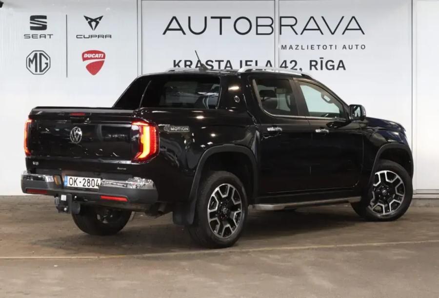 Melns Volkswagen Amarok 2026 Rīga, ar dzinēja tilpumu 3.00 L un nobraukumu 25 tūkst. km par 54400 €, foto 3 vietnē AUTOMOTO.COM.LV