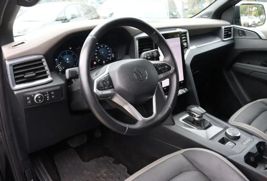 Melns Volkswagen Amarok 2026 Rīga, ar dzinēja tilpumu 3.00 L un nobraukumu 25 tūkst. km par 54400 €, foto 5 vietnē AUTOMOTO.COM.LV