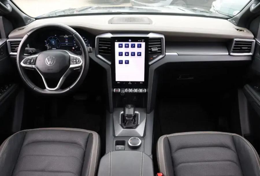 Melns Volkswagen Amarok 2026 Rīga, ar dzinēja tilpumu 3.00 L un nobraukumu 25 tūkst. km par 54400 €, foto 7 vietnē AUTOMOTO.COM.LV