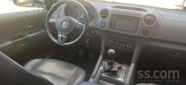 Melns Volkswagen Amarok 2011 Rīga, ar dzinēja tilpumu 2.00 L un nobraukumu 420 tūkst. km par 6990 €, foto 10 vietnē AUTOMOTO.COM.LV