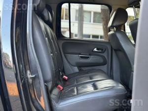 Black Volkswagen Amarok 2011 in Jurmala, with an engine capacity of 2.00 L and mileage of 425 thousand km for 8500 €, photo 9 on AUTOMOTO.COM.LV