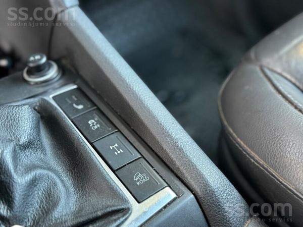 Melns Volkswagen Amarok 2011 Jūrmala, ar dzinēja tilpumu 2.00 L un nobraukumu 425 tūkst. km par 8500 €, foto 11 vietnē AUTOMOTO.COM.LV