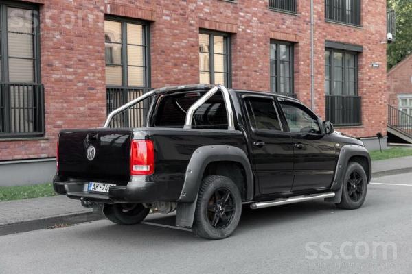 Melns Volkswagen Amarok 2011 Jelgava, ar dzinēja tilpumu 2.00 L un nobraukumu 283 tūkst. km par 12000 €, foto 5 vietnē AUTOMOTO.COM.LV