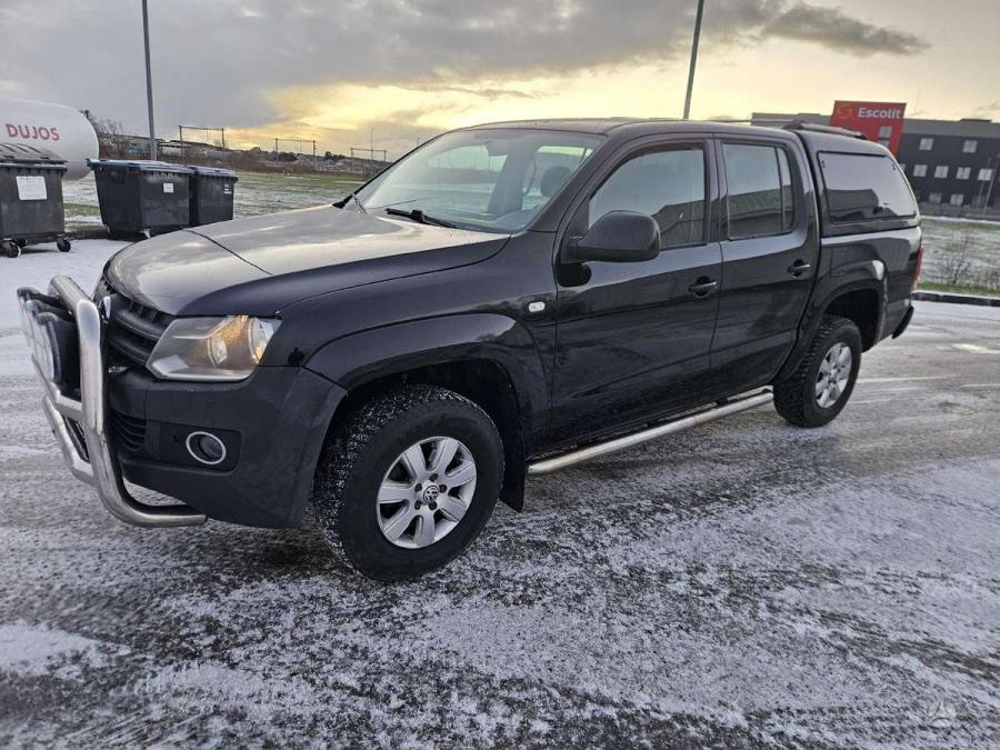 Melns Volkswagen Amarok 2012 Telšiai, ar dzinēja tilpumu 2.00 L un nobraukumu 271 tūkst. km par 8850 €, foto 1 vietnē AUTOMOTO.COM.LV