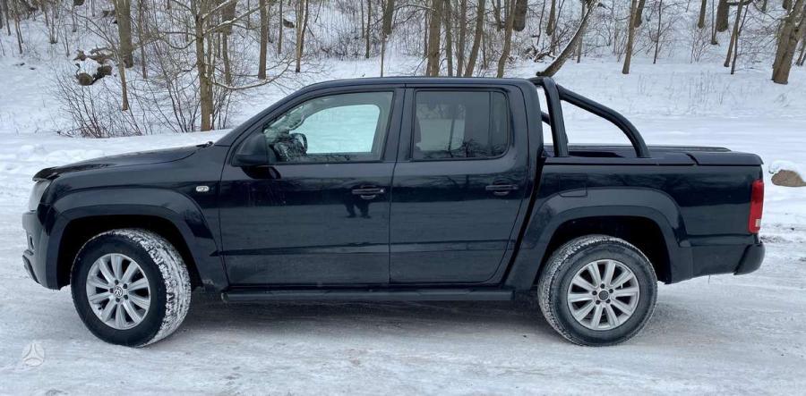 Melns Volkswagen Amarok 2012 Viļņa, ar dzinēja tilpumu 1.97 L un nobraukumu 365 tūkst. km par 11500 €, foto 2 vietnē AUTOMOTO.COM.LV