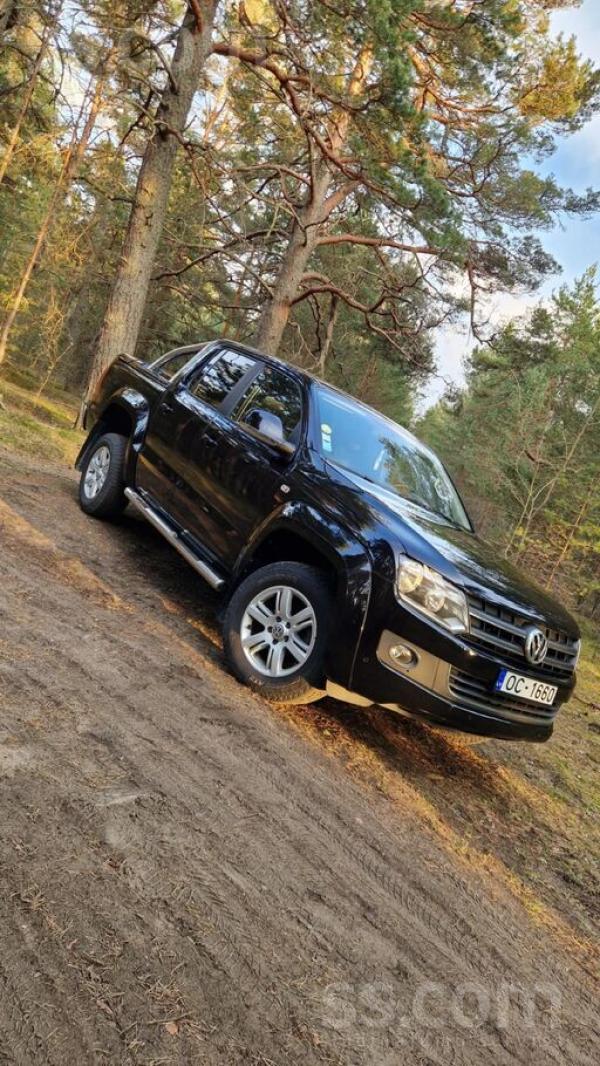 Melns Volkswagen Amarok 2012 Liepāja, ar dzinēja tilpumu 2.00 L un nobraukumu 209 tūkst. km par 11600 €, foto 2 vietnē AUTOMOTO.COM.LV