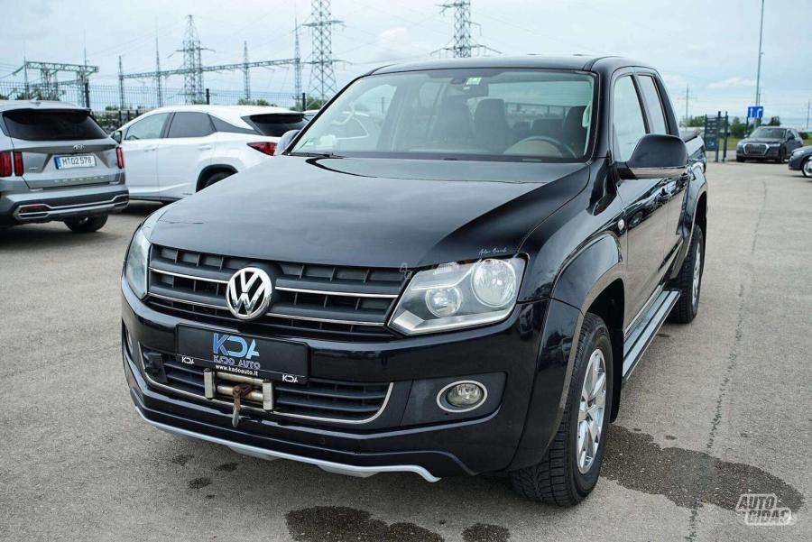 Black Volkswagen Amarok 2012 in Marijampole, with an engine capacity of 2.00 L and mileage of 270 thousand km for 10950 €, photo 5 on AUTOMOTO.COM.LV