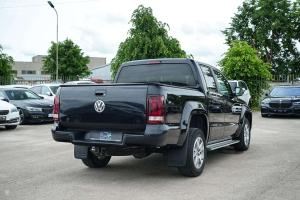 Black Volkswagen Amarok 2012 in Marijampole, with an engine capacity of 2.00 L and mileage of 270 thousand km for 10950 €, photo 12 on AUTOMOTO.COM.LV