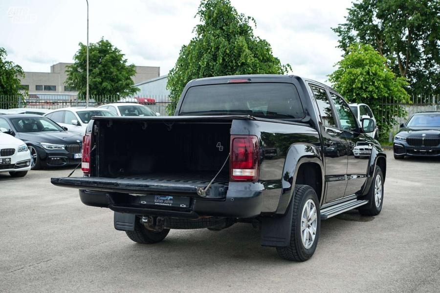 Black Volkswagen Amarok 2012 in Marijampole, with an engine capacity of 2.00 L and mileage of 270 thousand km for 10950 €, photo 13 on AUTOMOTO.COM.LV